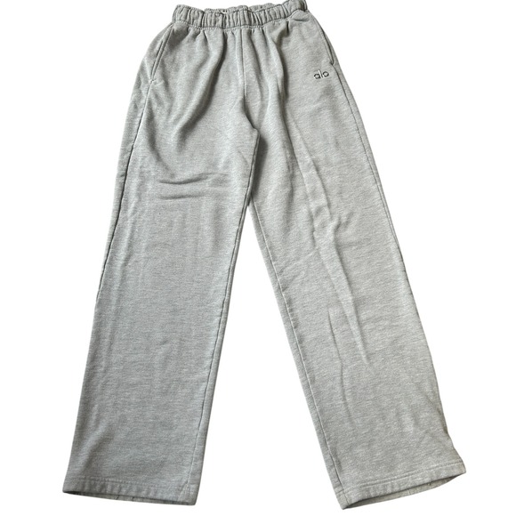ALO Yoga | Pants & Jumpsuits | Alo Yoga Accolade Sweatpants Xs Gray ...